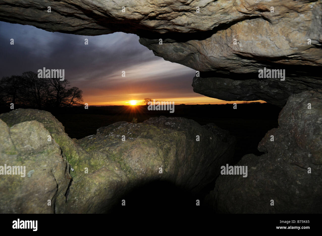 Lythan dolmen wales hi-res stock photography and images - Alamy