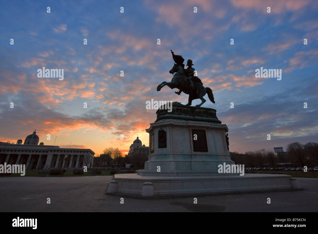 Horse statue vienna square hi-res stock photography and images - Alamy