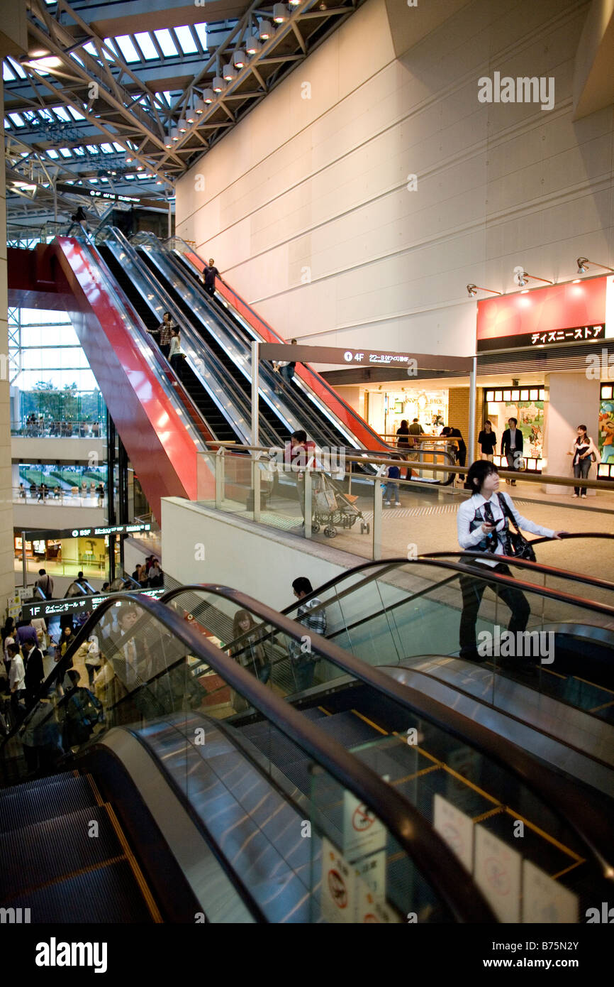 Inside a Japanese shopping mall in the heart of Tokyo Japan Stock Photo ...