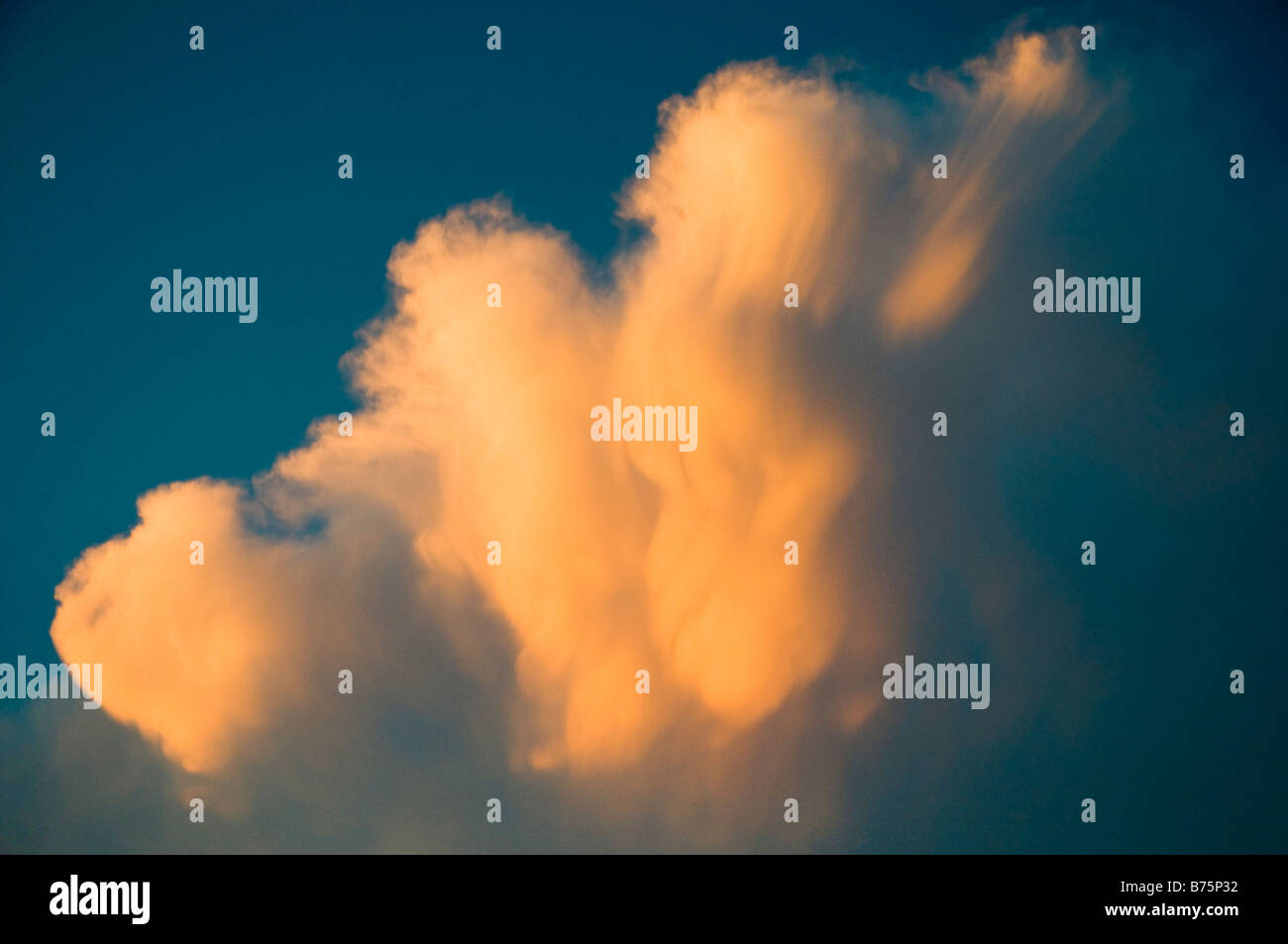 Unusual Updraft CloudUnusual Updraft Cloud Stock Photo - Alamy