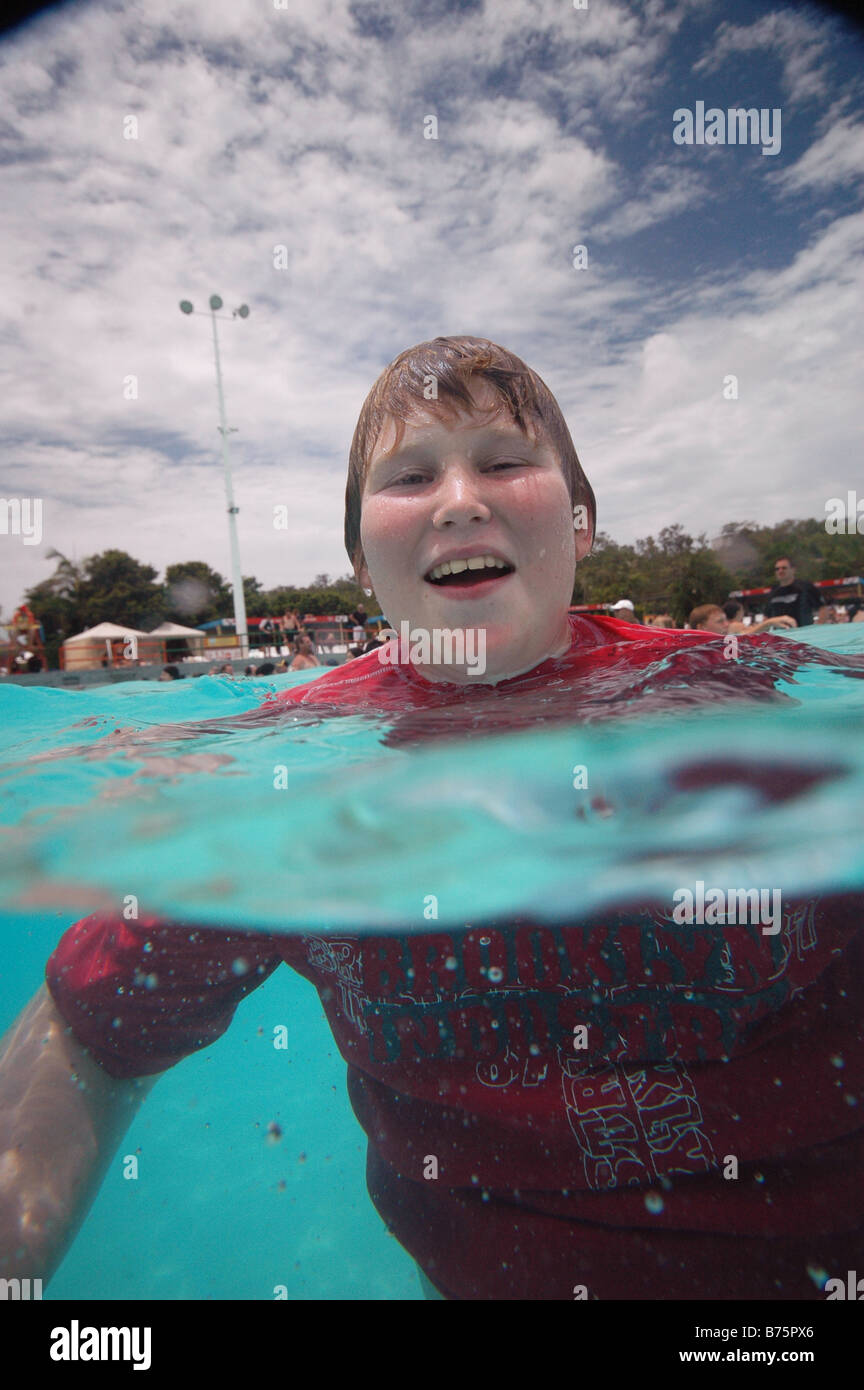 Teen swimming underwater hi-res stock photography and images - Alamy