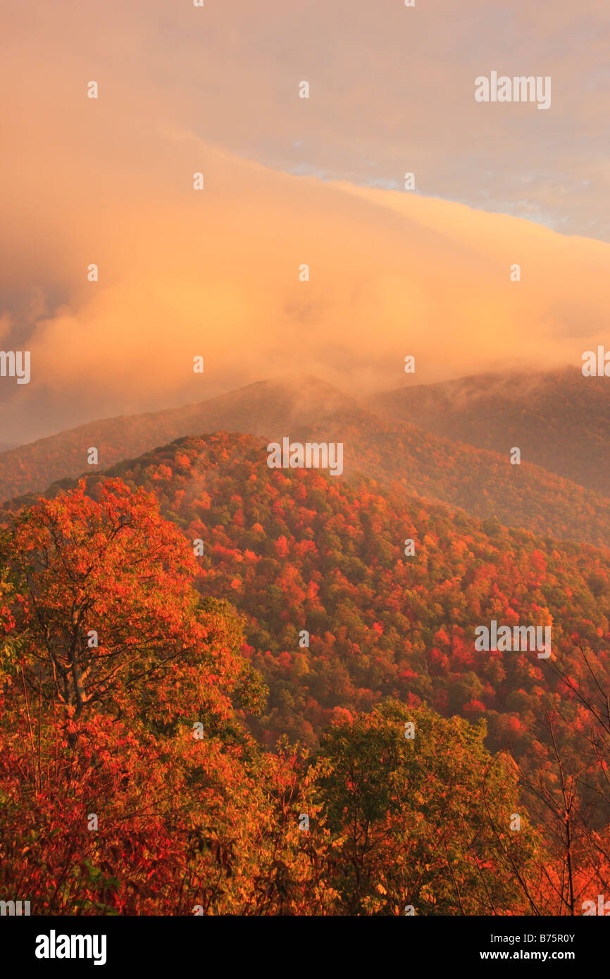 Blue ridge parkway hi-res stock photography and images - Alamy