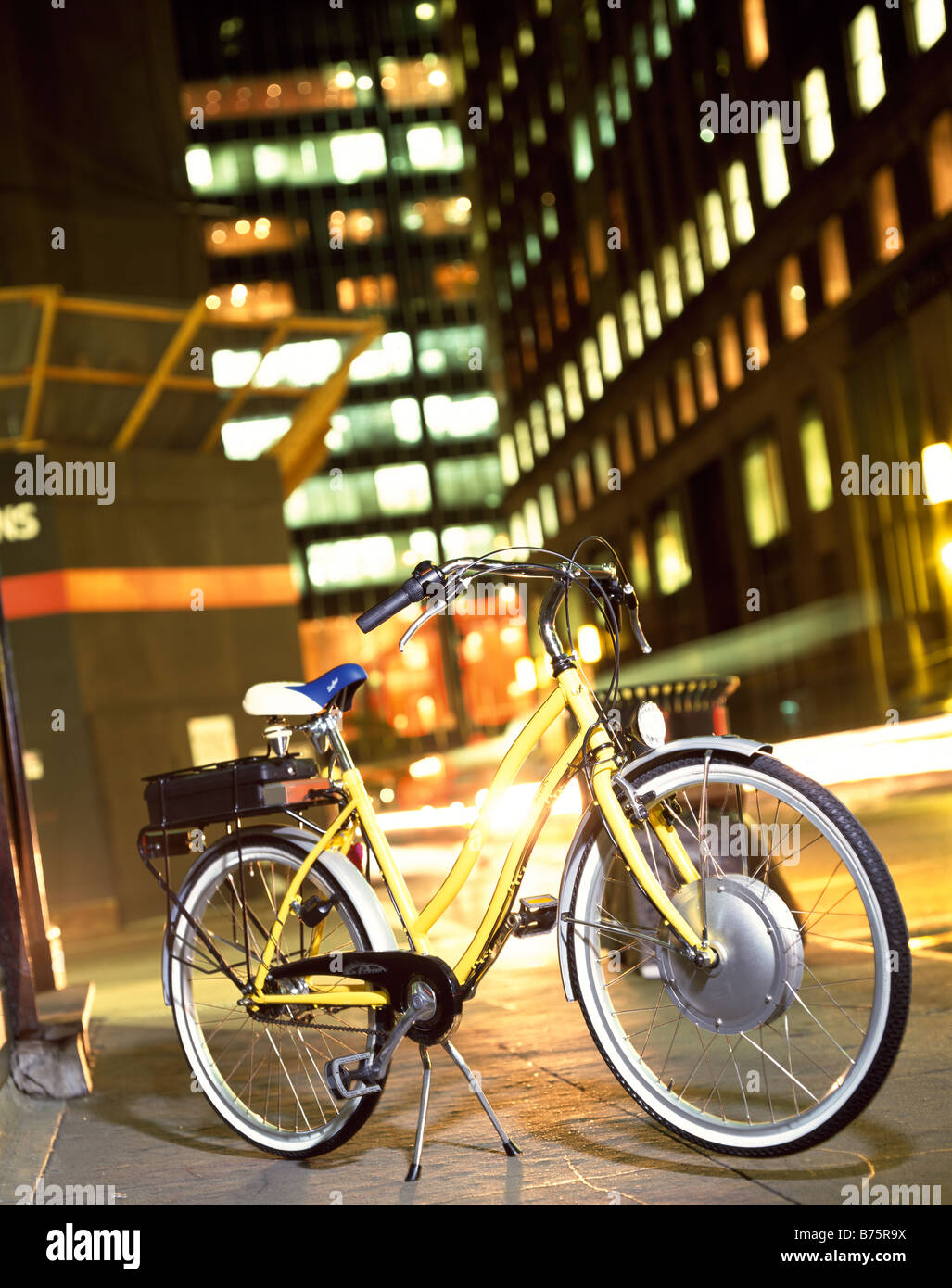 City life bicycle Stock Photo - Alamy