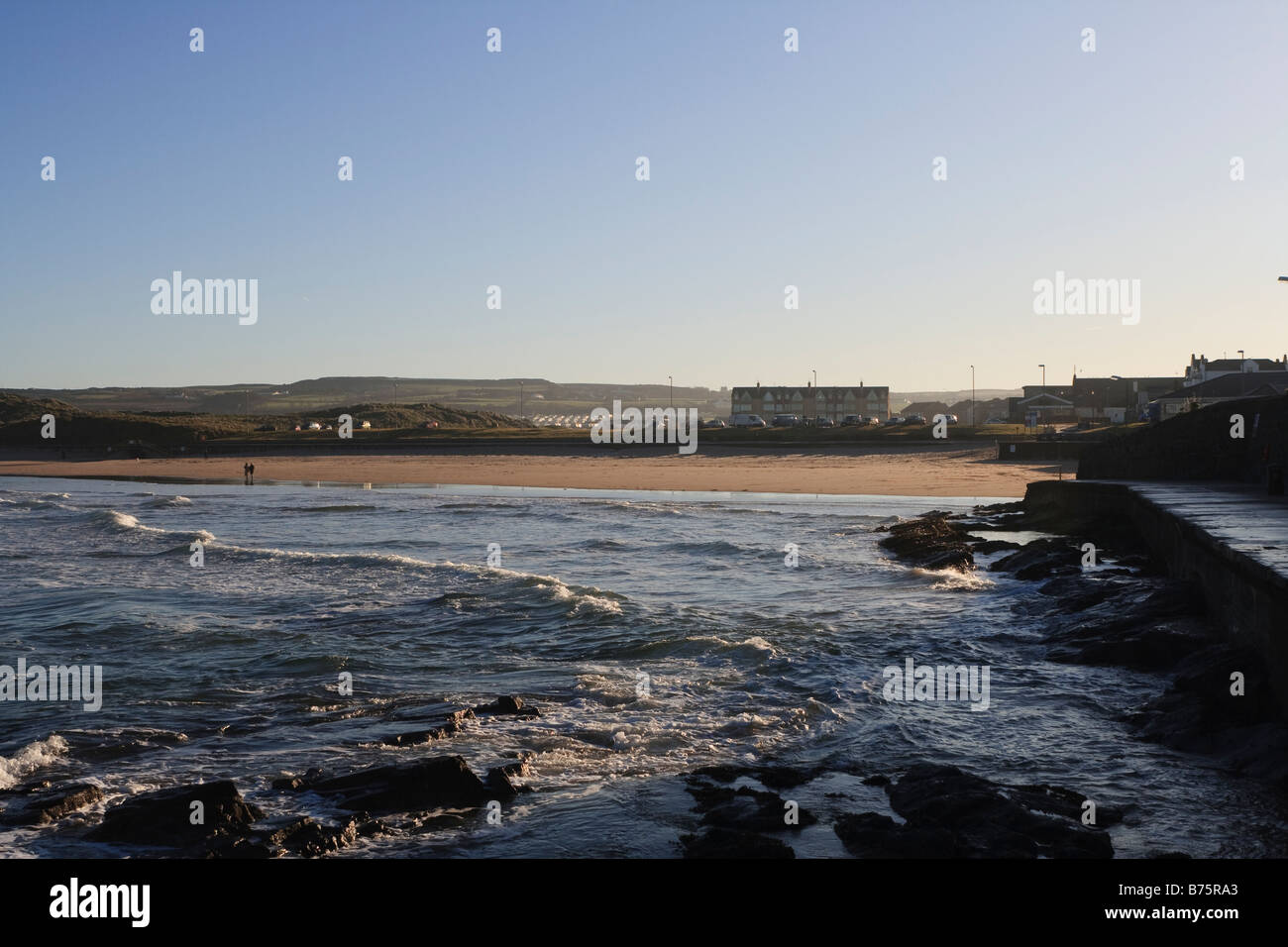 Strand portrush hi-res stock photography and images - Alamy