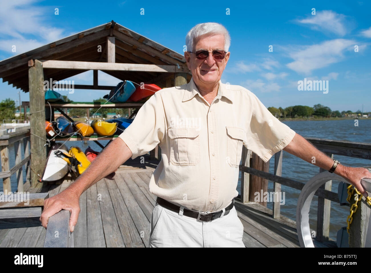 Pier 74 hi-res stock photography and images - Alamy