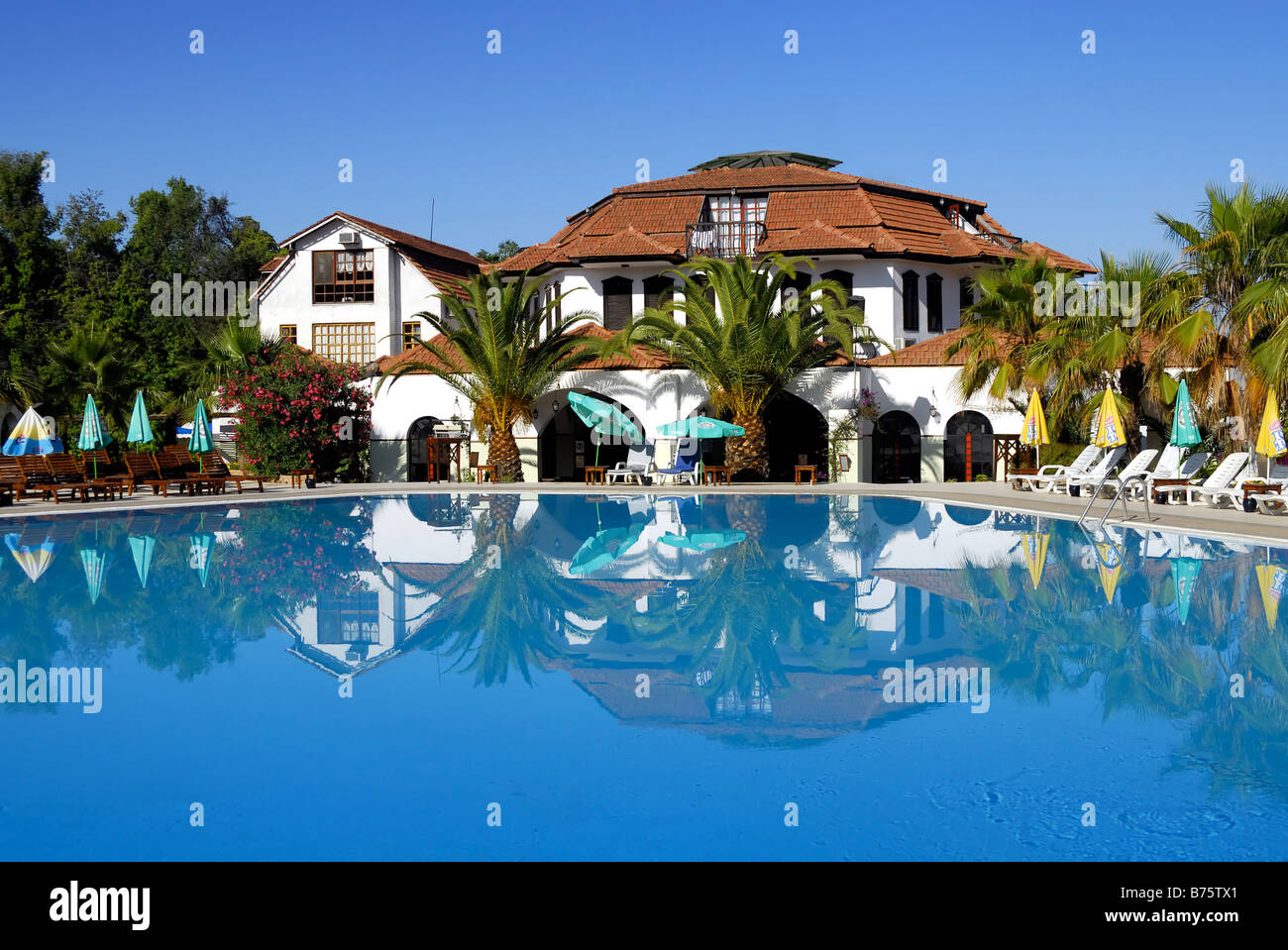 Hotel swimming pool Stock Photo - Alamy
