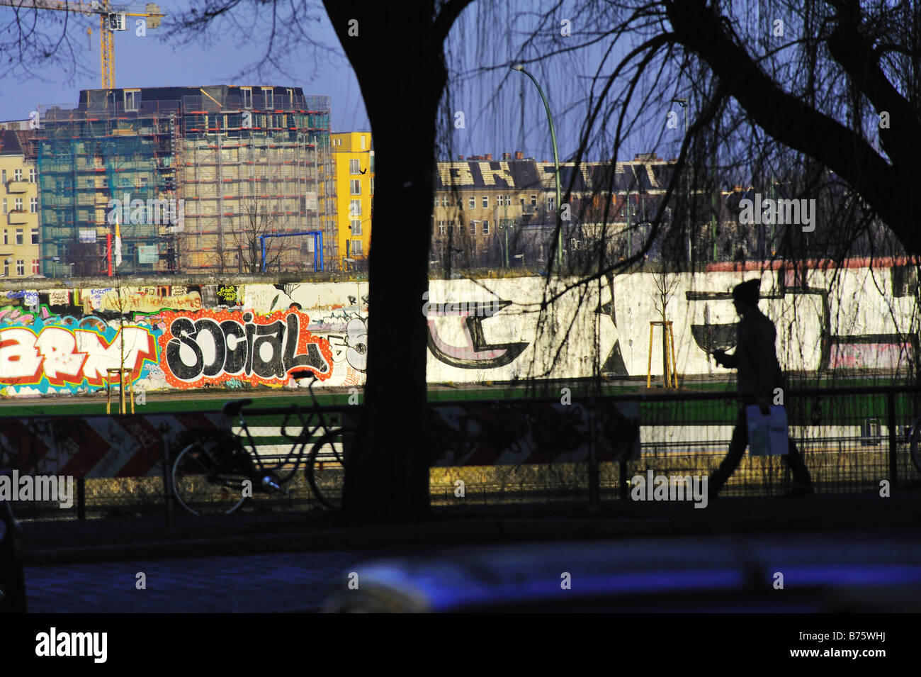 Berlin wall,Part of the Berlin Wall cold war travel historical Berlin ...
