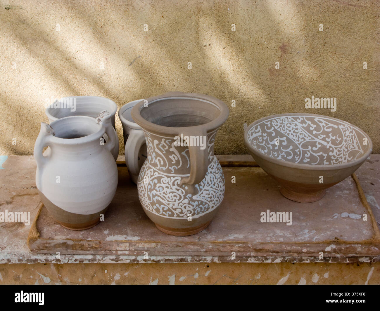 Fayoum pottery hi-res stock photography and images - Alamy