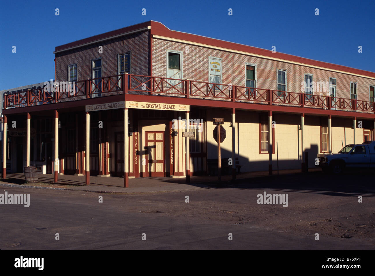 Old west saloon historical hi-res stock photography and images - Alamy