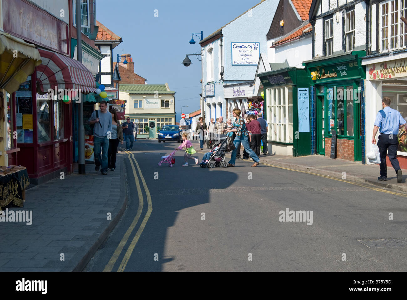 High street sheringham norfolk england hi-res stock photography and ...