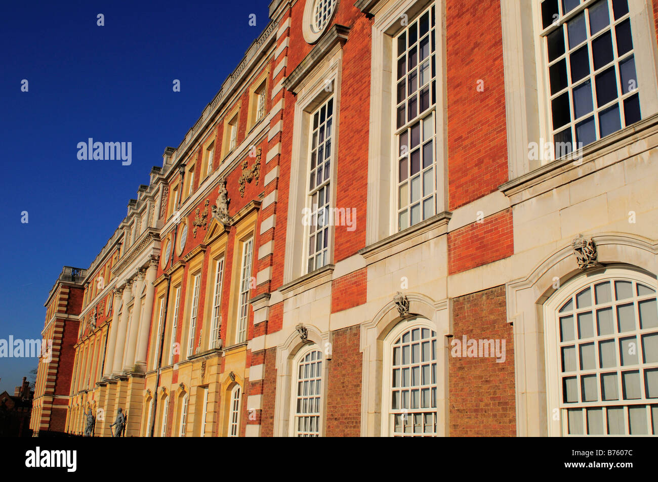 Hampton Court Palace Surrey England Stock Photo - Alamy