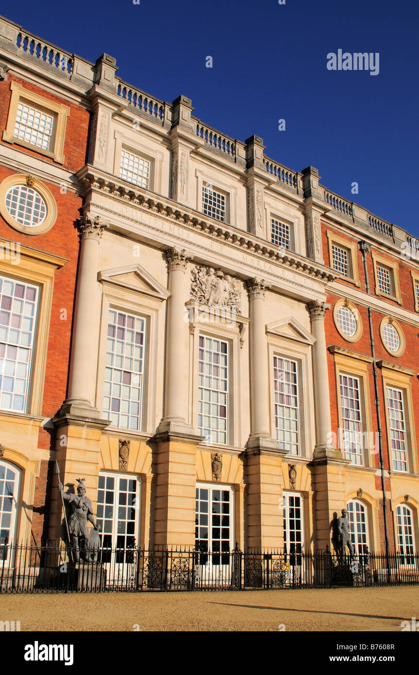 Hampton Court Palace Surrey England Stock Photo - Alamy