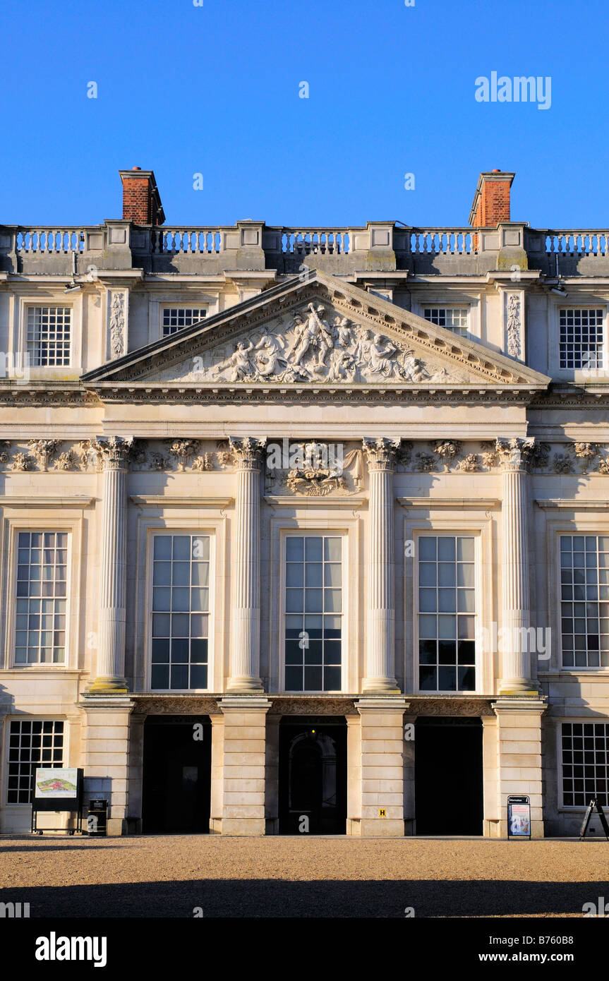 Hampton Court Palace Surrey England Stock Photo - Alamy