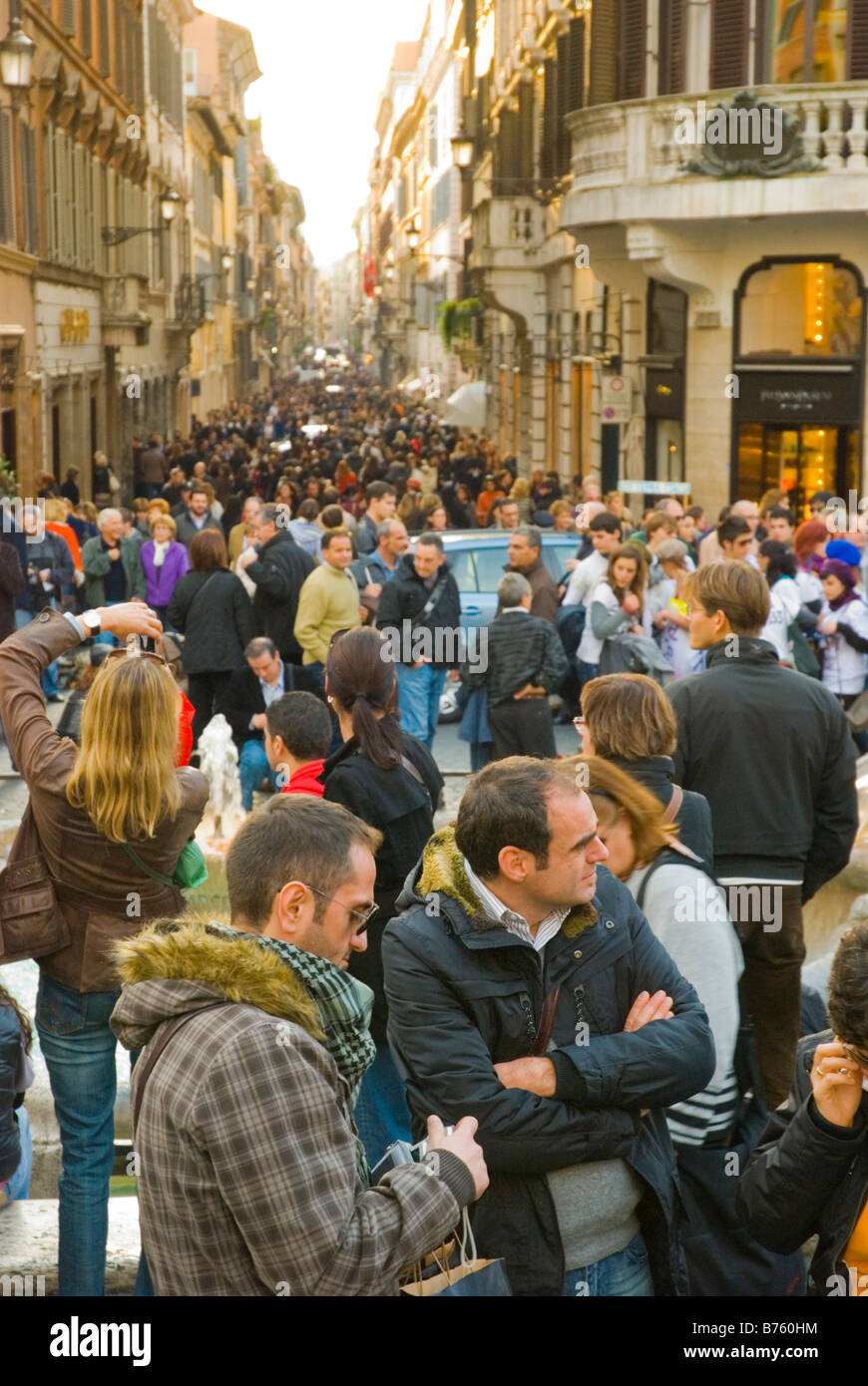 Rome centro storico crowd hi-res stock photography and images - Alamy