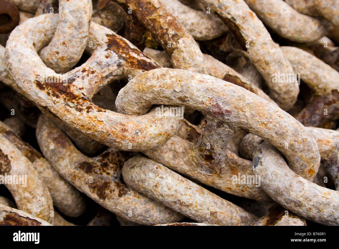 Rusty metallic chains Stock Photo - Alamy
