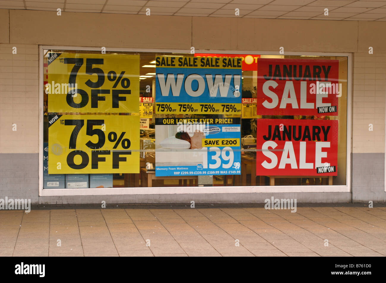 January sales uk hi-res stock photography and images - Alamy