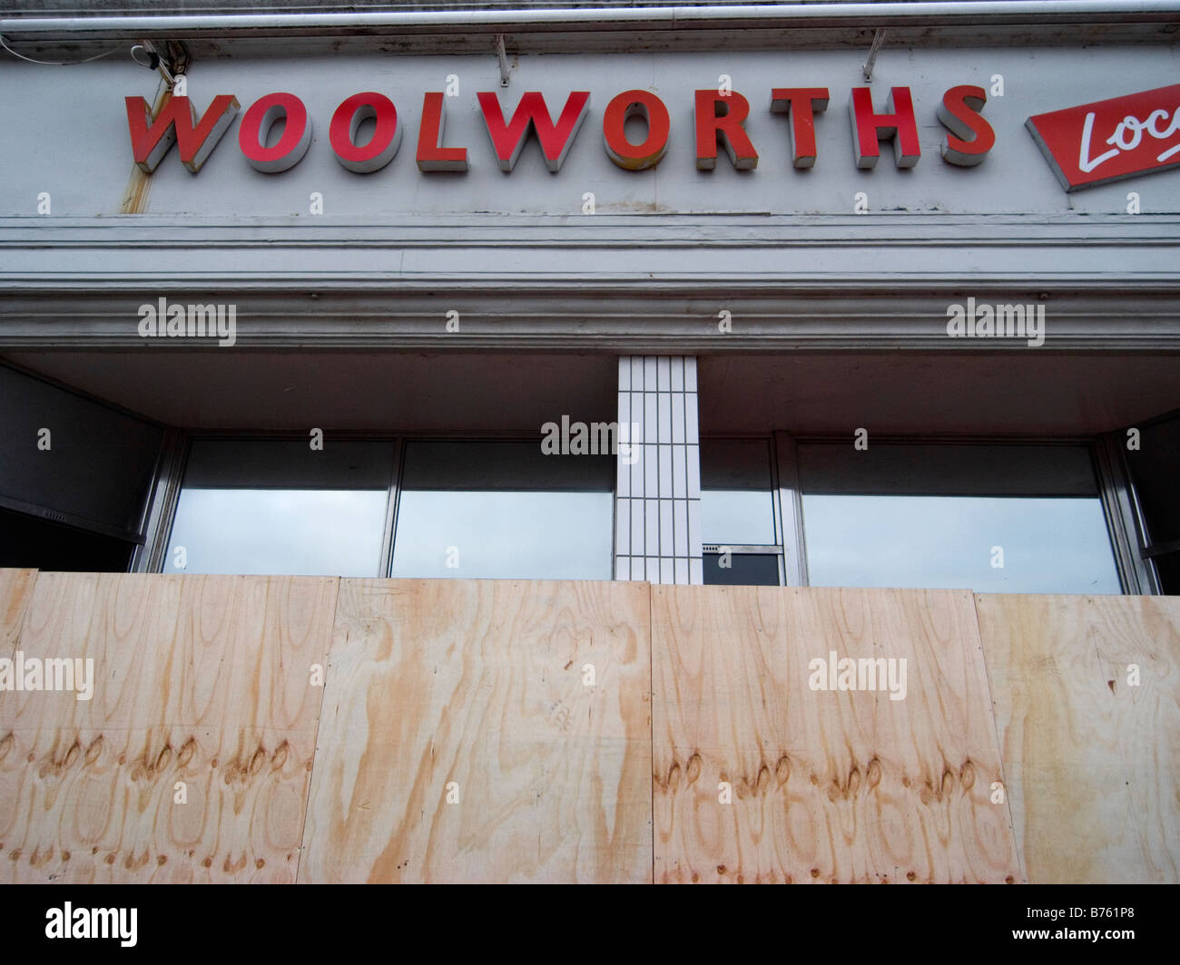 Woolworths shop sign hi-res stock photography and images - Alamy