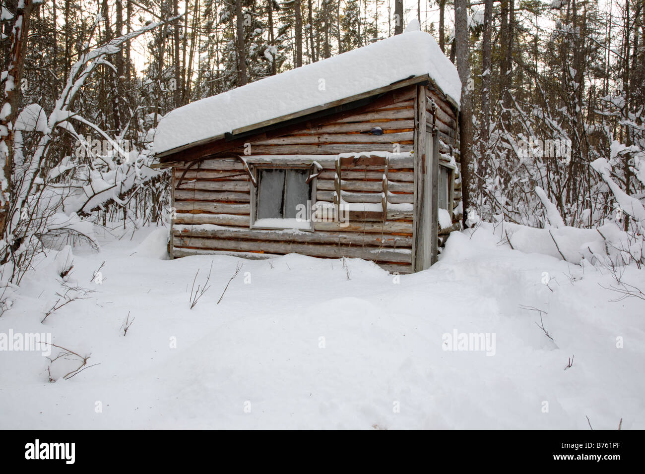 Hunting camp hi-res stock photography and images - Alamy