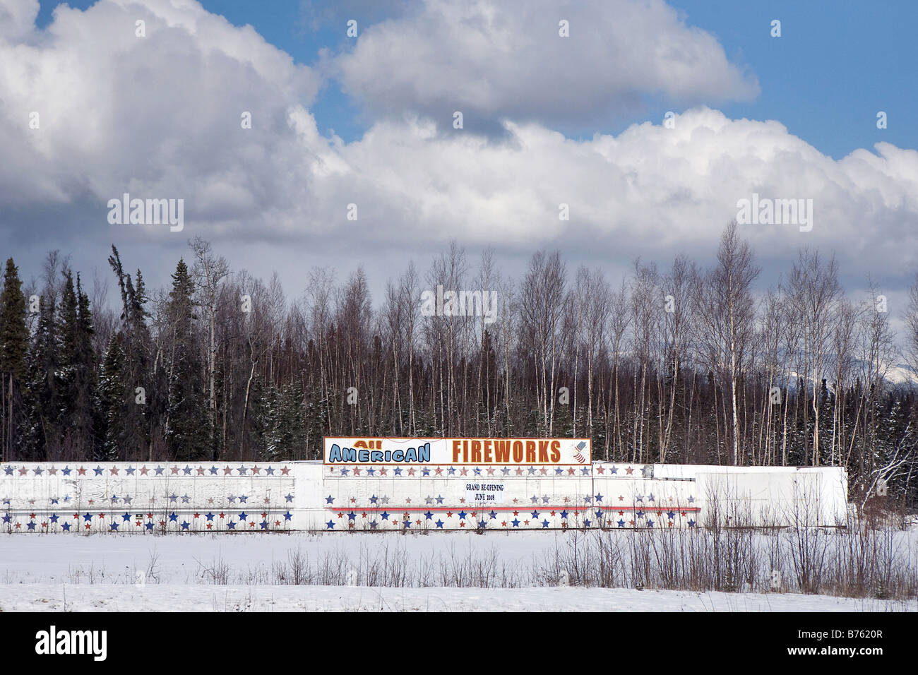 Dynamite tree hi-res stock photography and images - Alamy