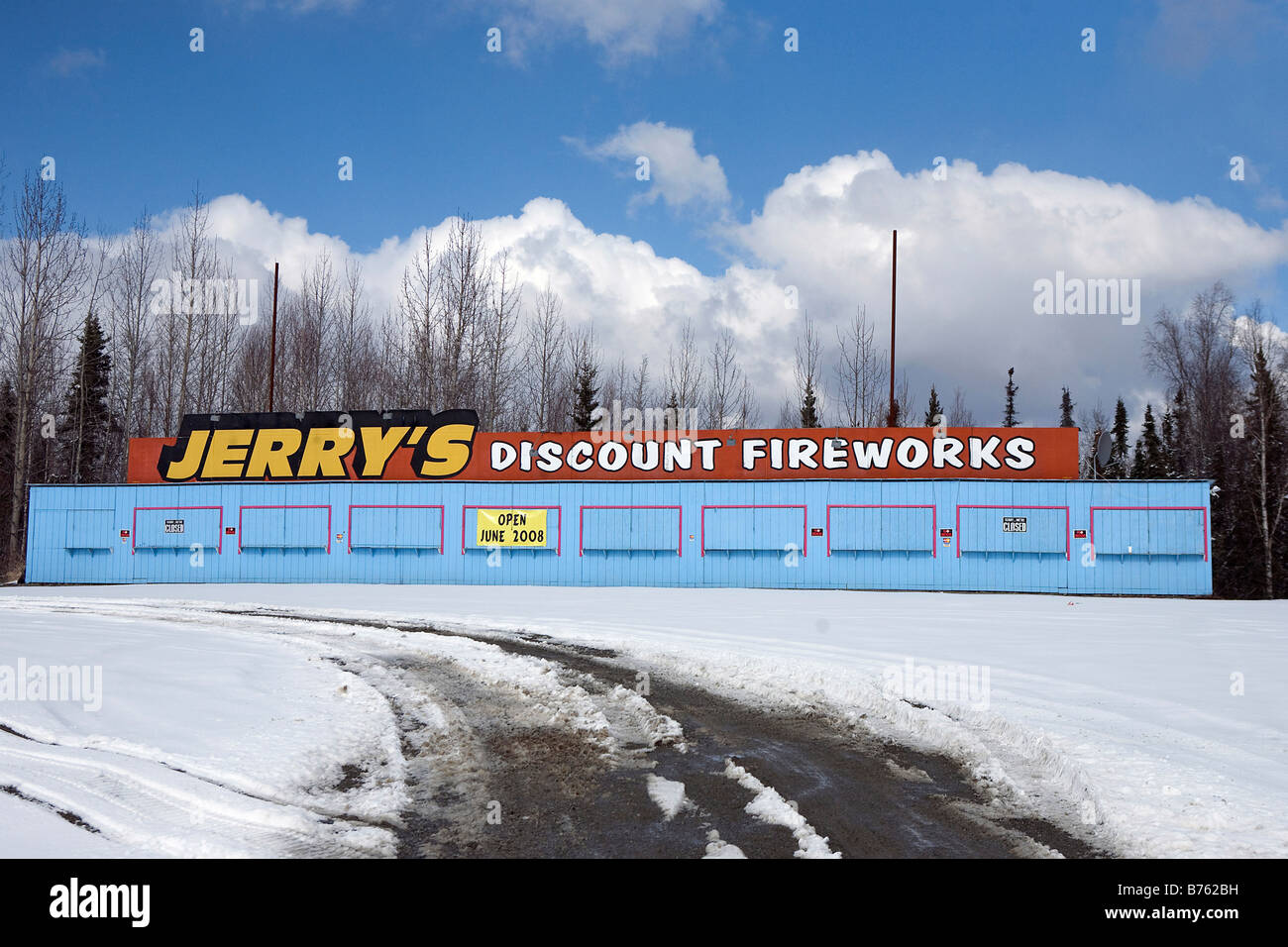 Firecrackers explosives hi-res stock photography and images - Alamy