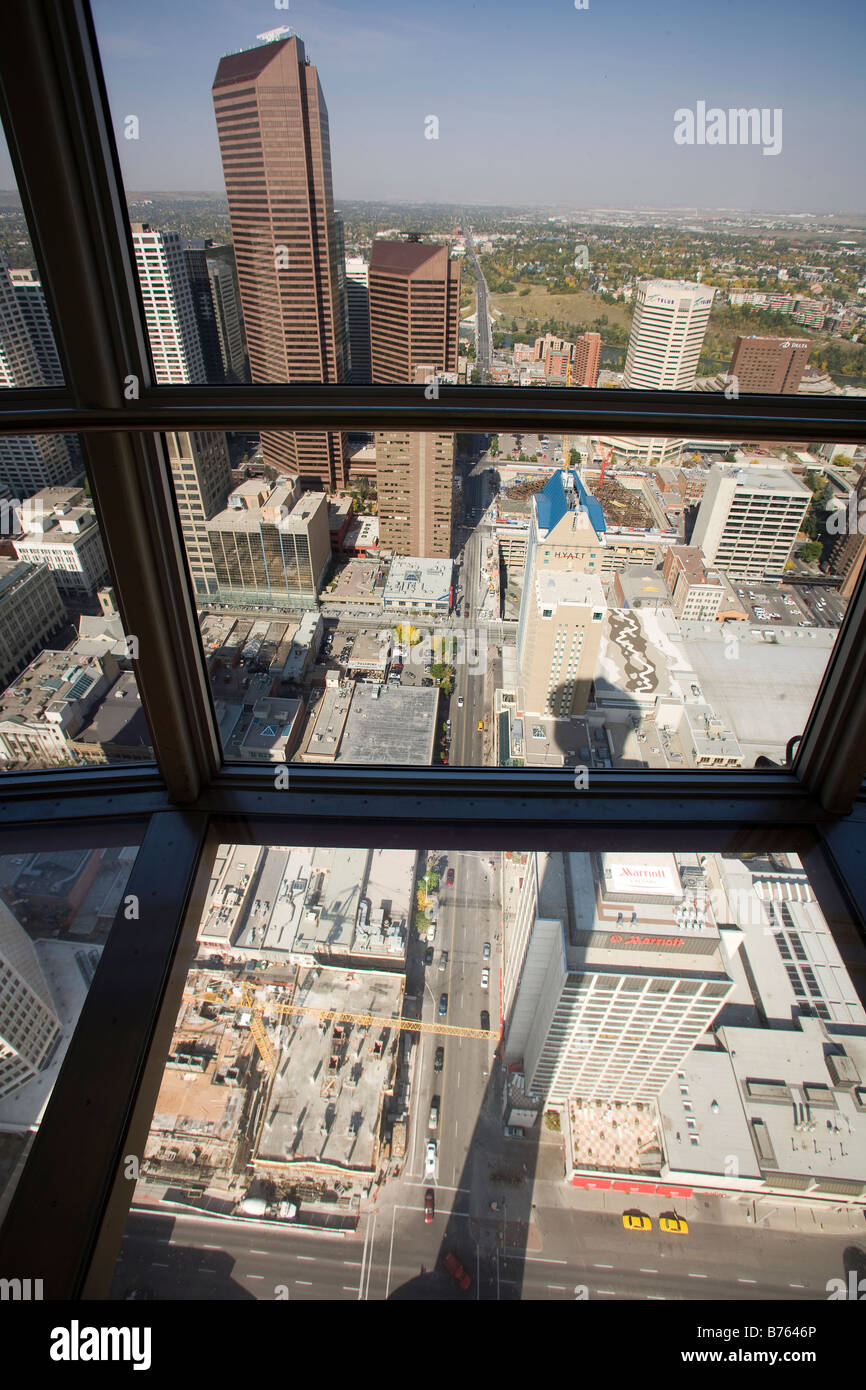 Calgary tower glass floor hi-res stock photography and images - Alamy
