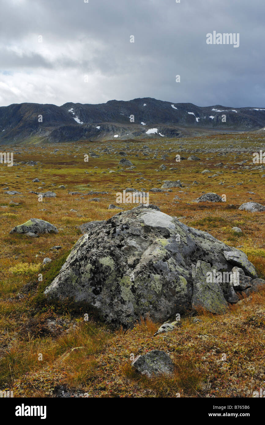 leirungsdalen mountain range scenery lake norway north europe landscape ...