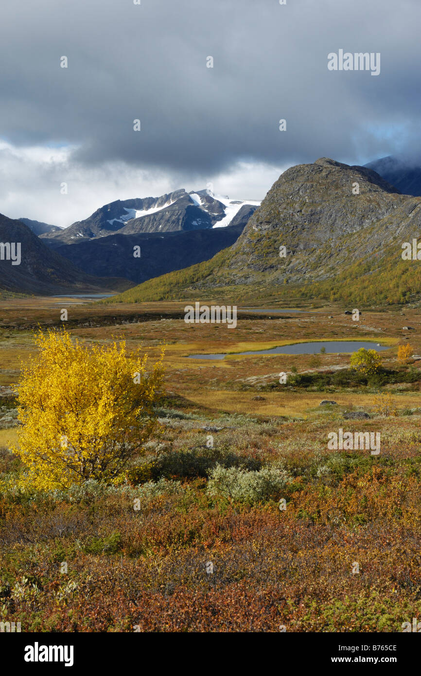 leirungsdalen mountain range scenery lake norway north europe landscape ...