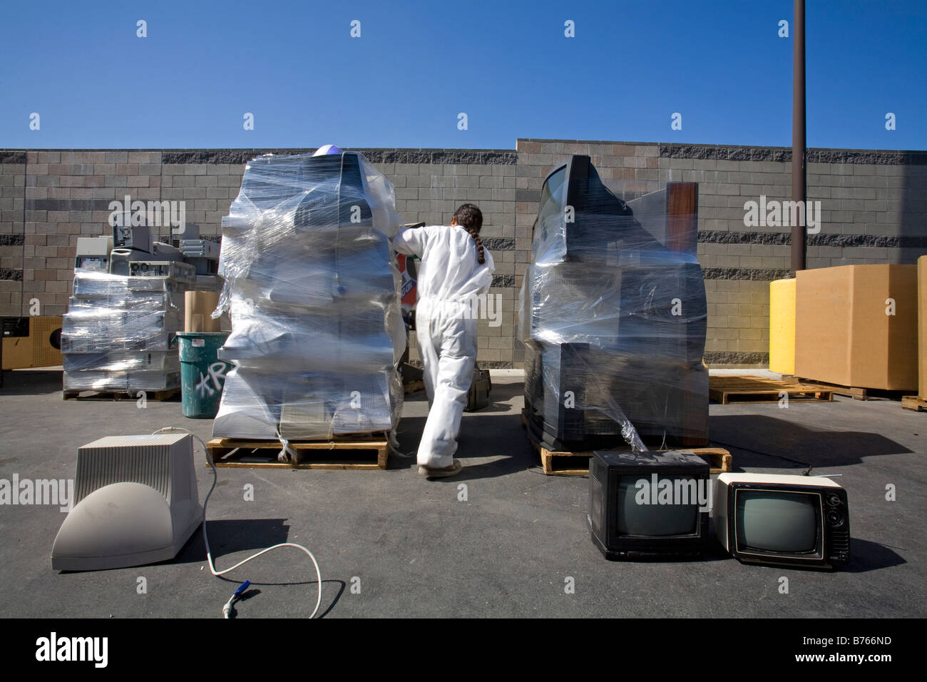 E waste collection center hi-res stock photography and images - Alamy