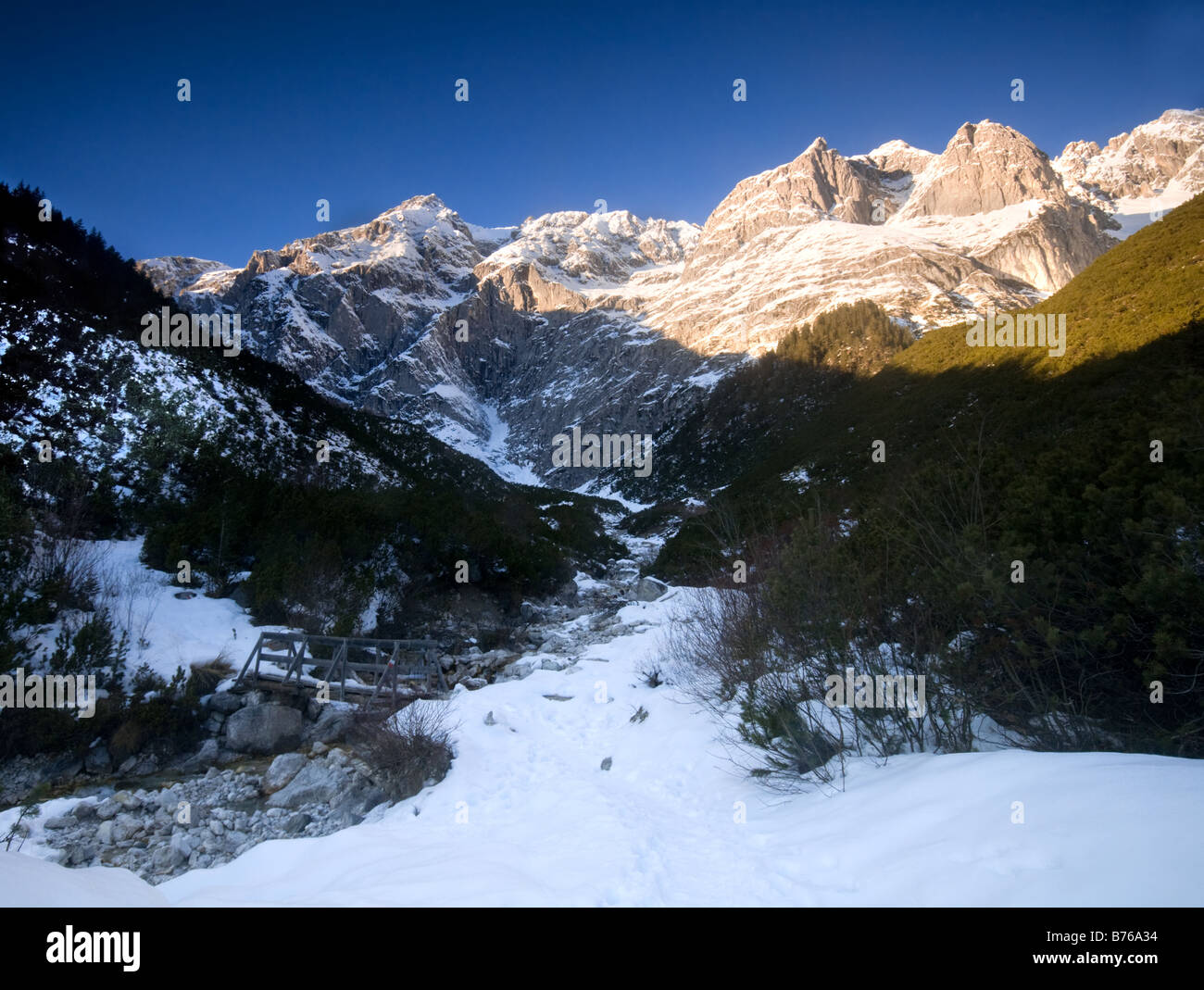 Snowy winter landscape. The Alps Stock Photo - Alamy