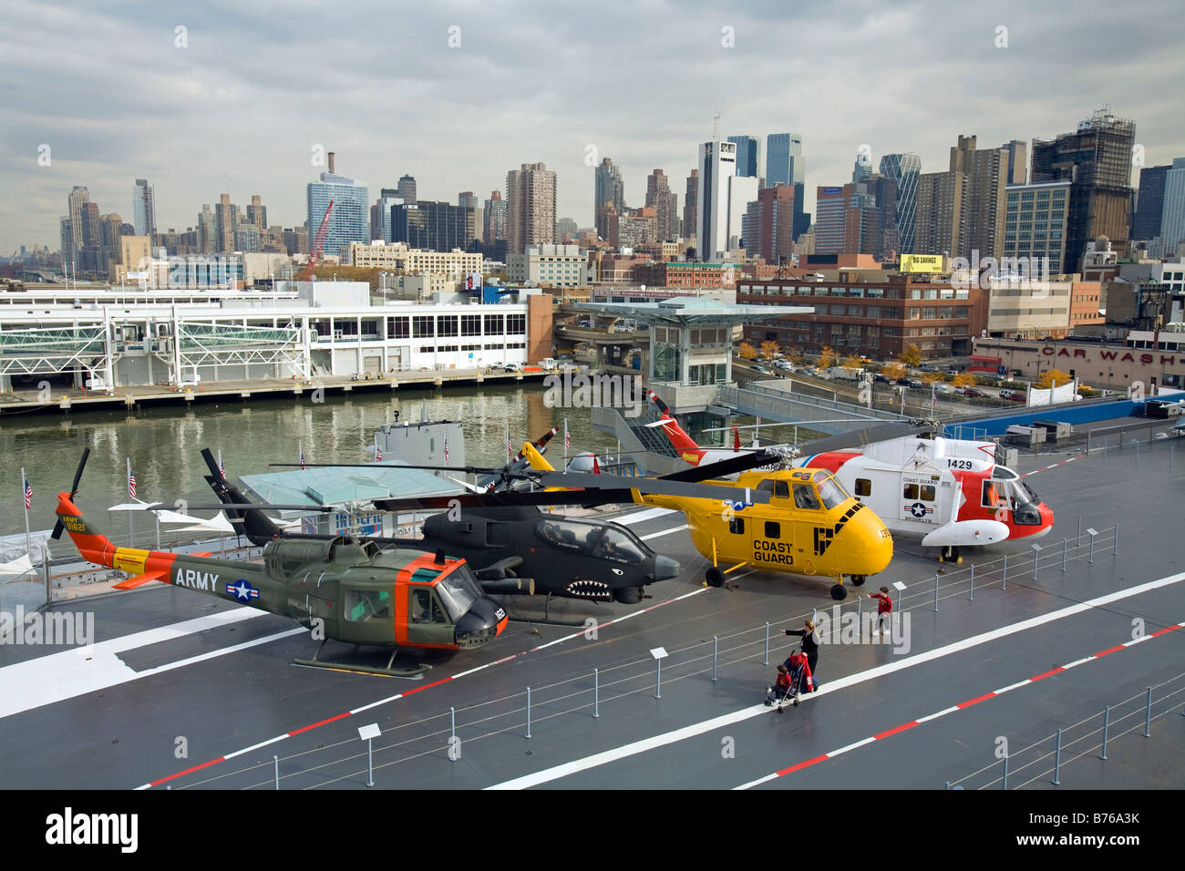 Flight Deck, The Intrepid Sea, Air and Space Museum, Manhattan, New ...