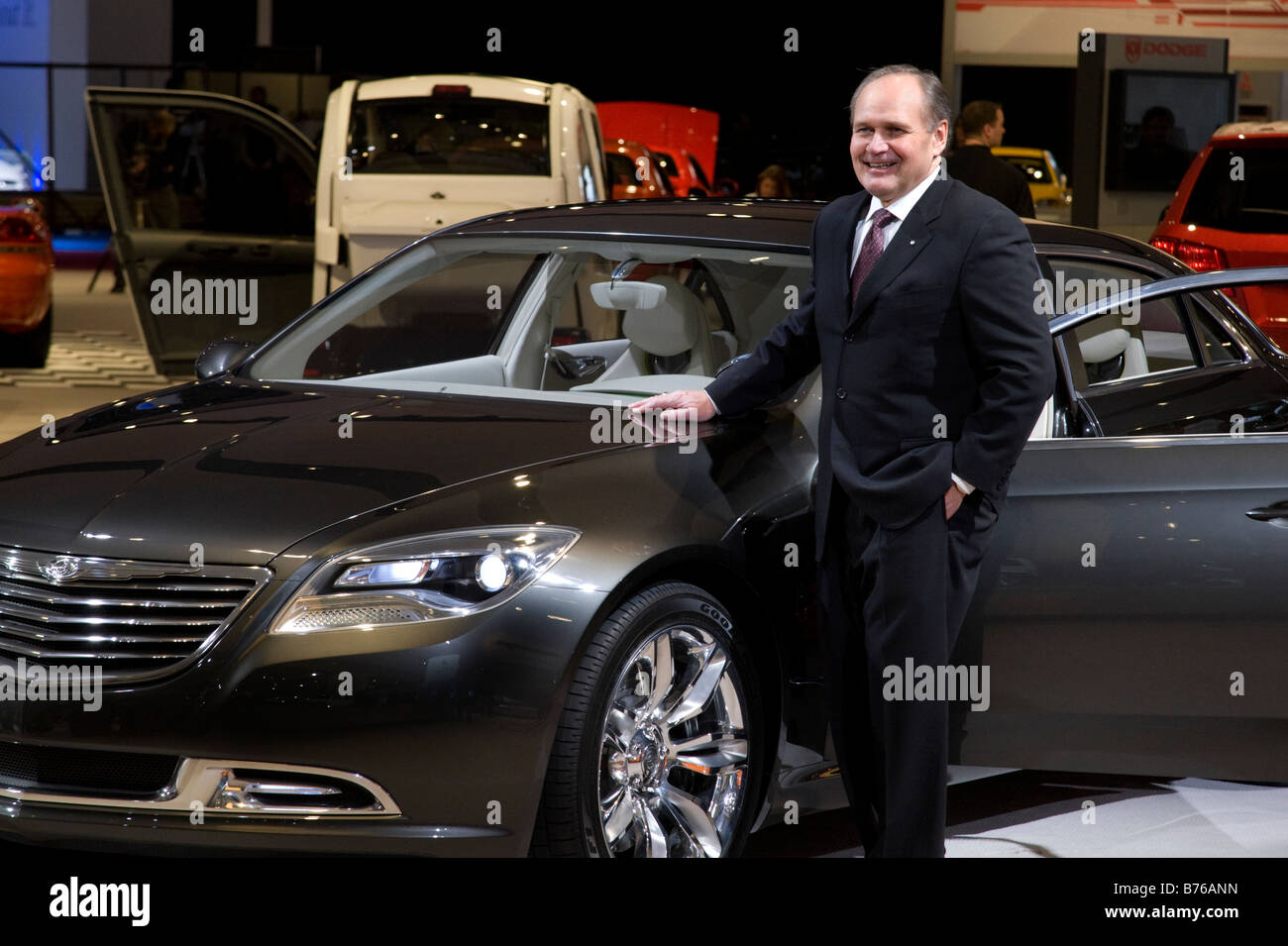 Ceo of chrysler hi-res stock photography and images - Alamy