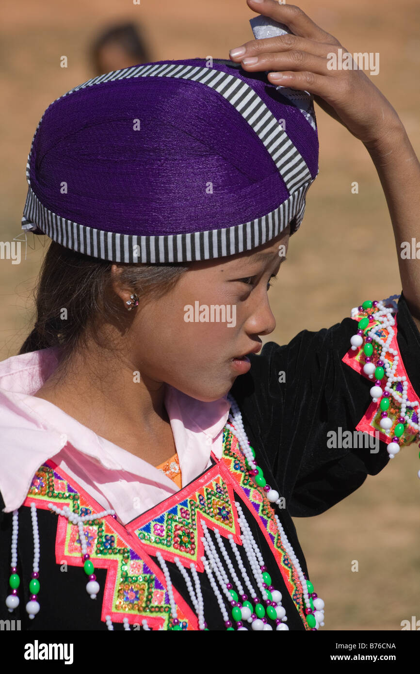 Tsa hauv toj celebration hi-res stock photography and images - Alamy