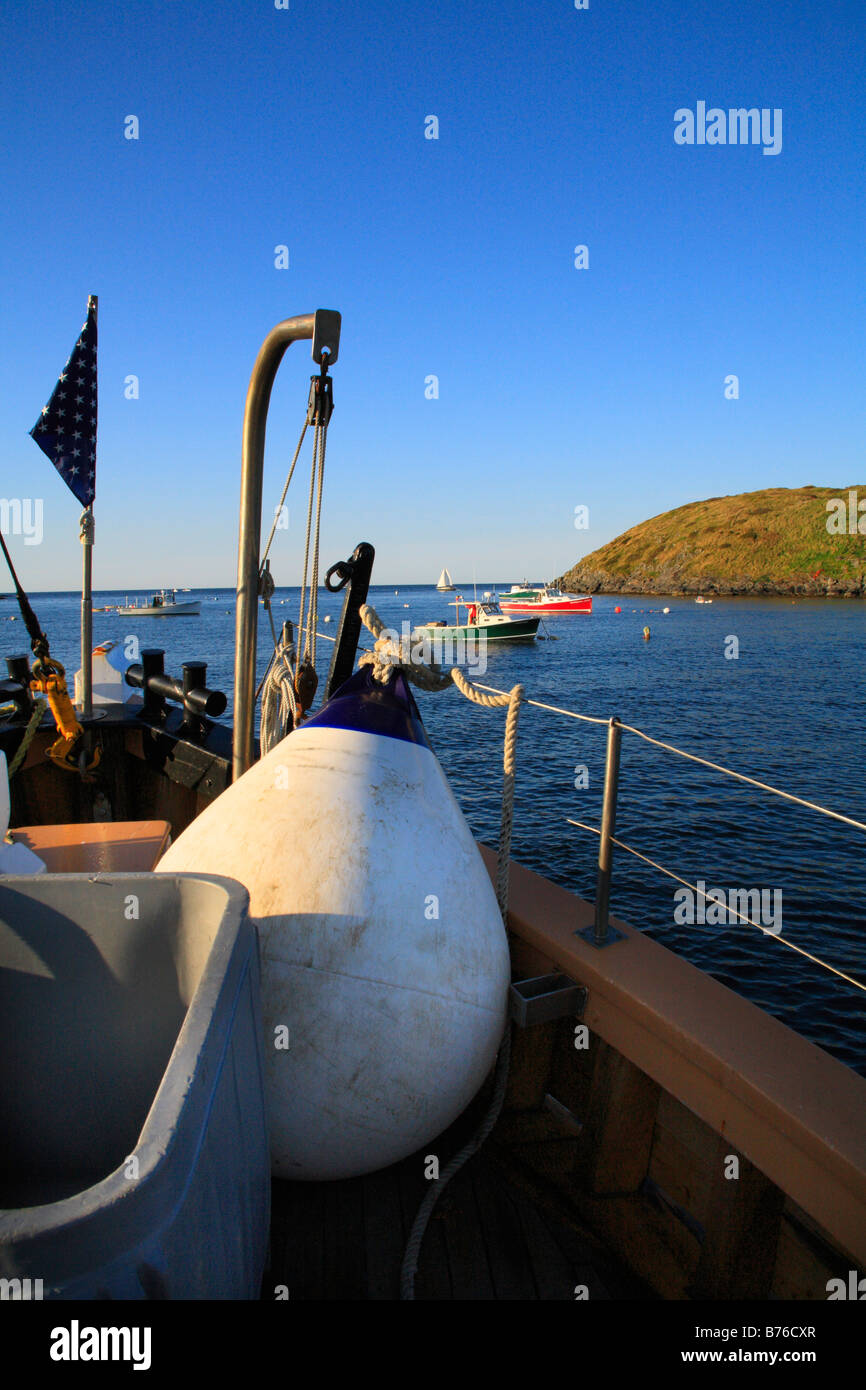 Harbor and island ferry hi-res stock photography and images - Alamy