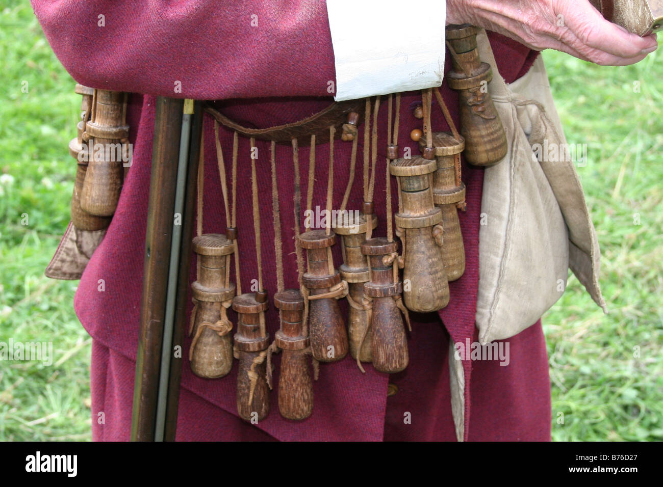 English musketeer hi-res stock photography and images - Alamy
