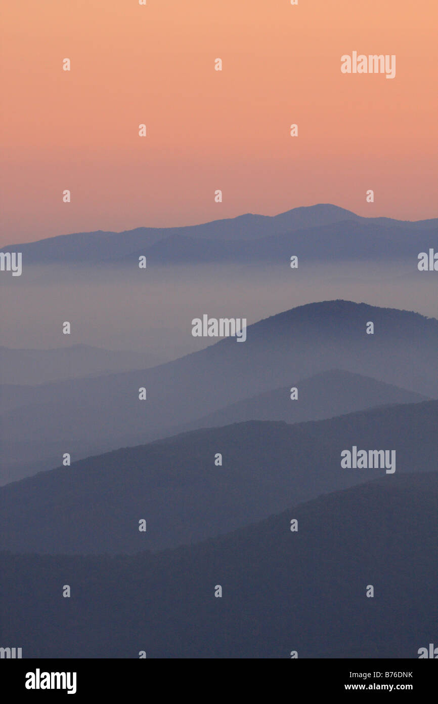 Dawn at Ravens Roost, Blue Ridge Parkway, Virginia, USA Stock Photo - Alamy