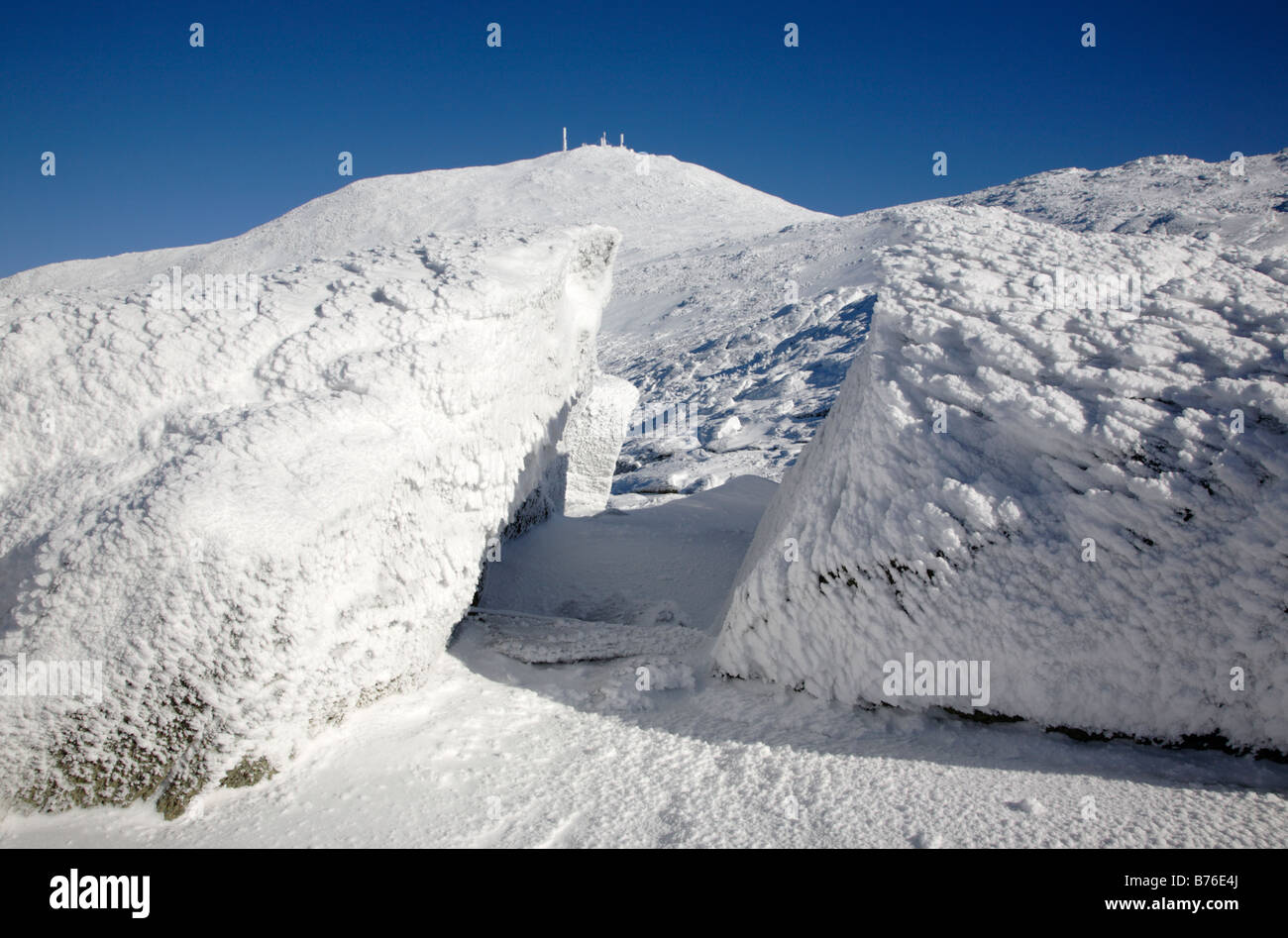 Mount washington observatory winter hi-res stock photography and images ...