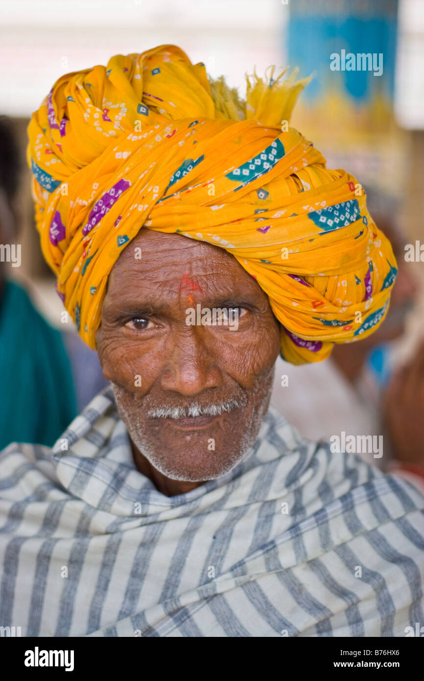 Portrait in Hindu temple, Pushkar, India Stock Photo - Alamy