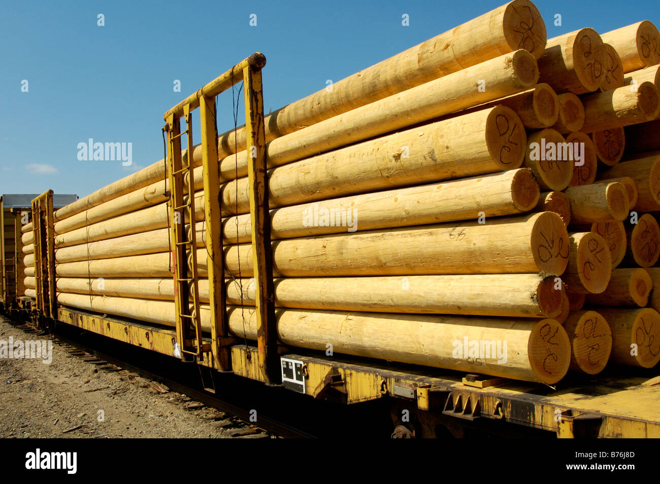 Lumber rail car hi-res stock photography and images - Alamy