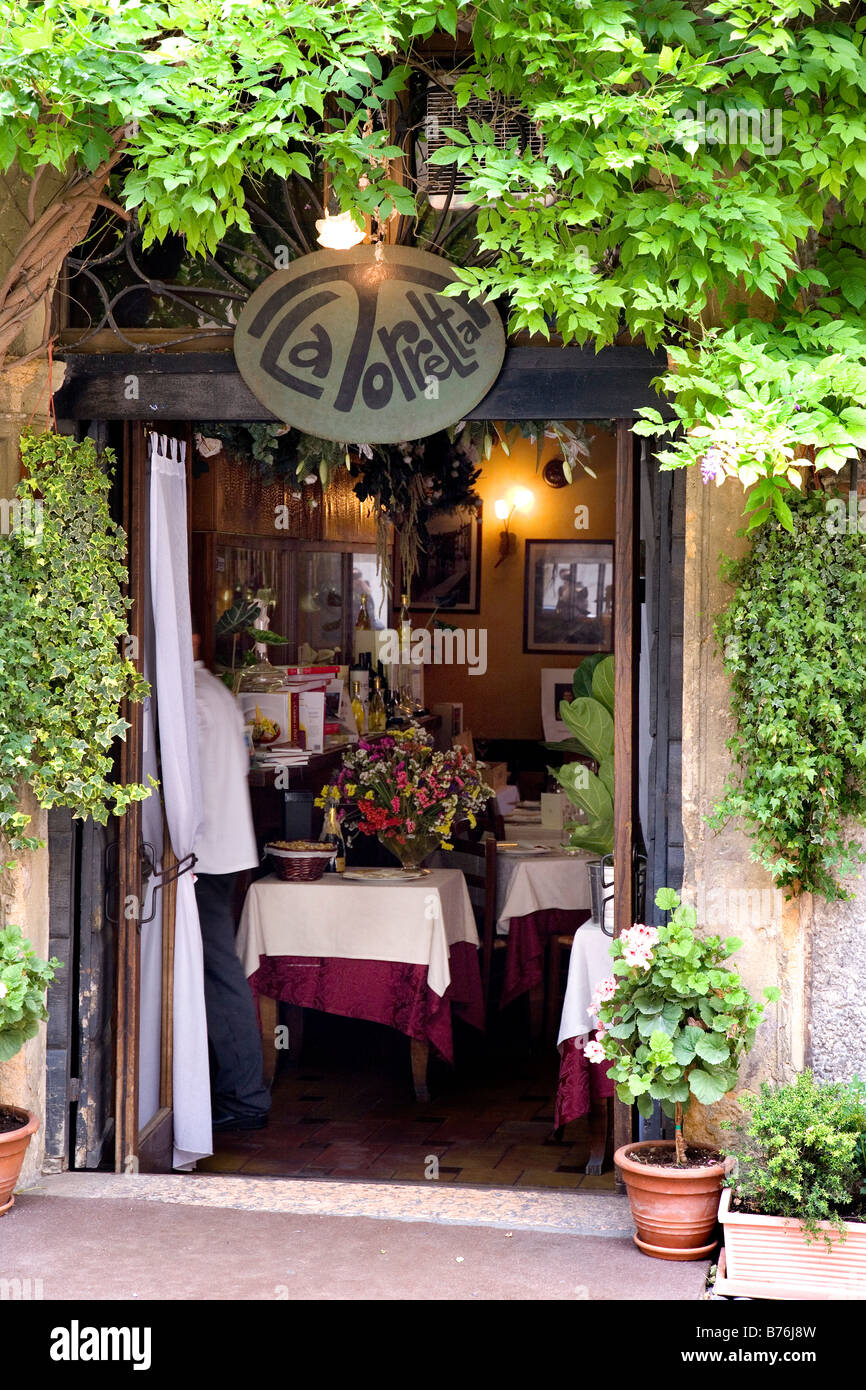 Restaurant, Verona, Veneto, Italy Stock Photo - Alamy