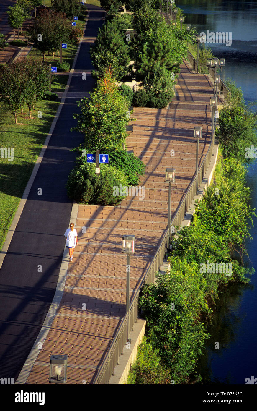 Converging paths hi-res stock photography and images - Alamy