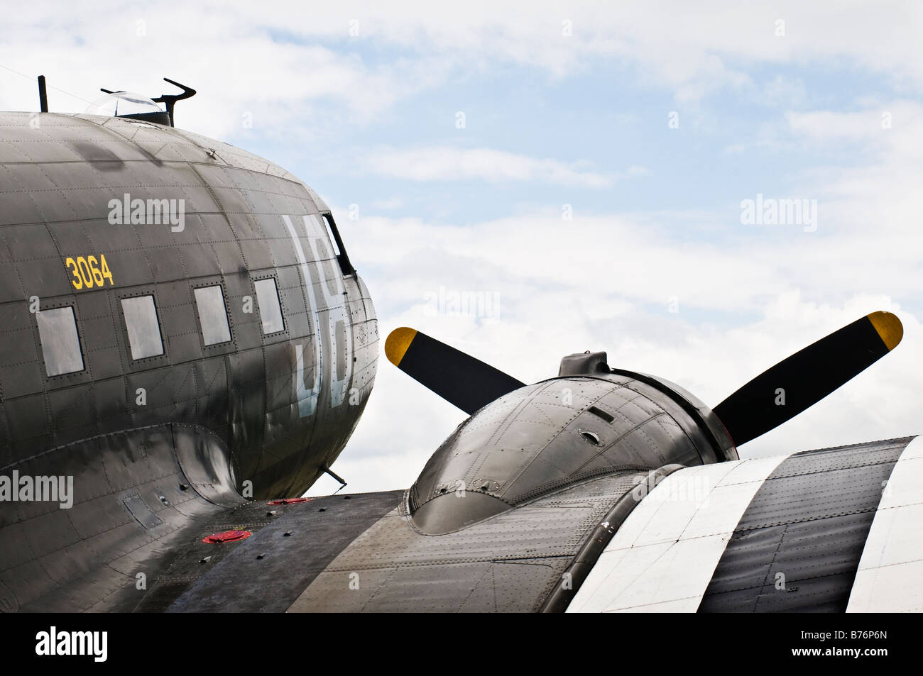 Raf dakota aircraft transport hi-res stock photography and images - Alamy