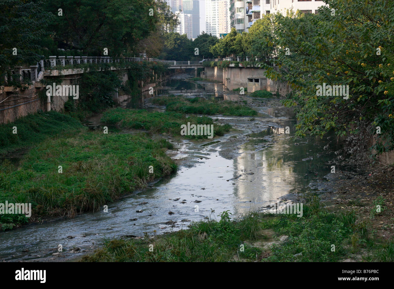 Drinking water pollution china hi-res stock photography and images - Alamy