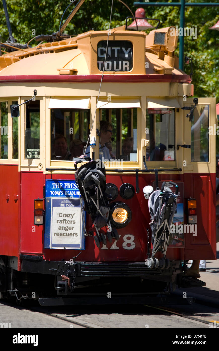 City loop tram outside Arts Centre, Worcester Street, Christchurch ...
