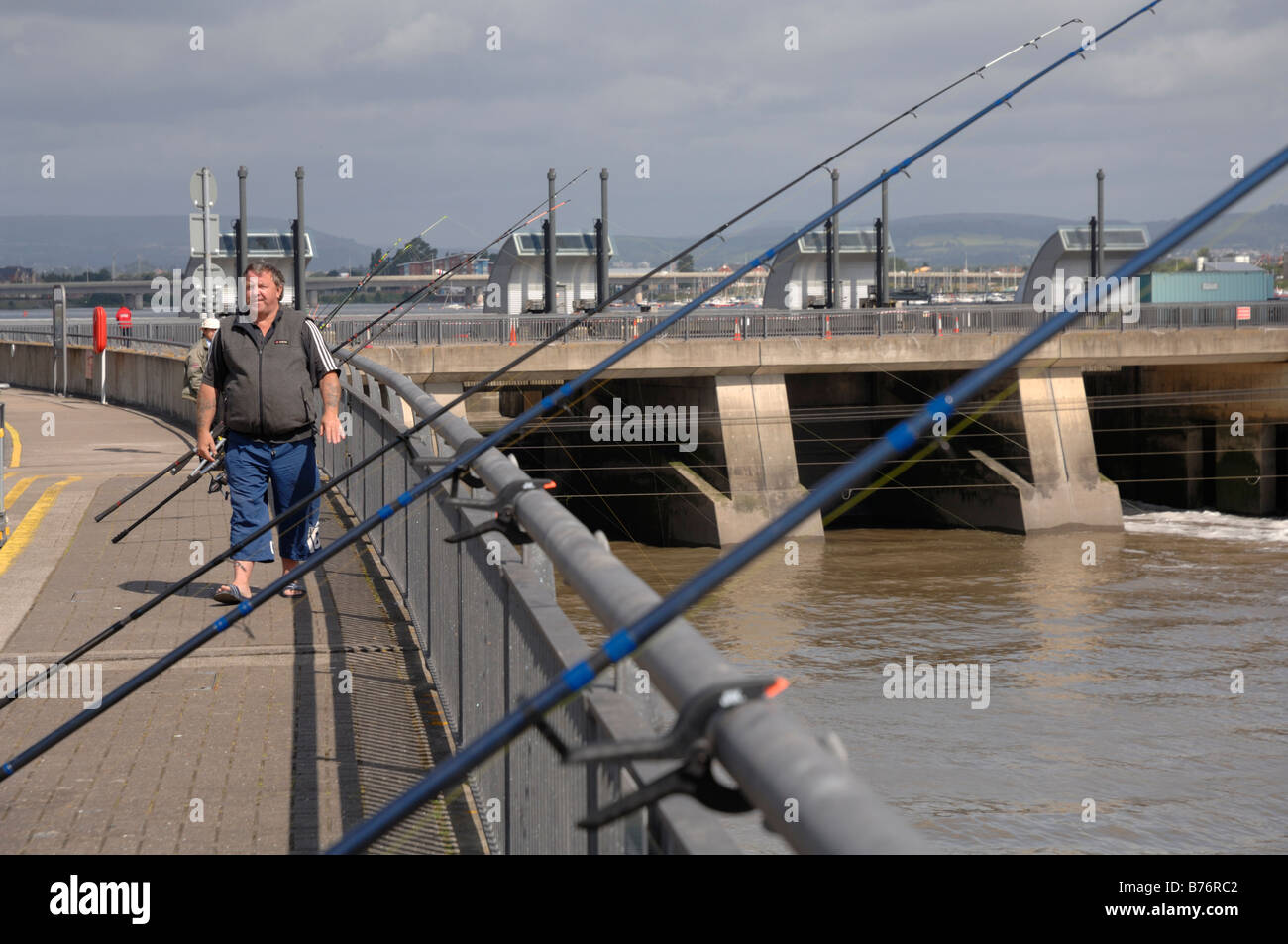 Cardiff bay barrage hi-res stock photography and images - Alamy