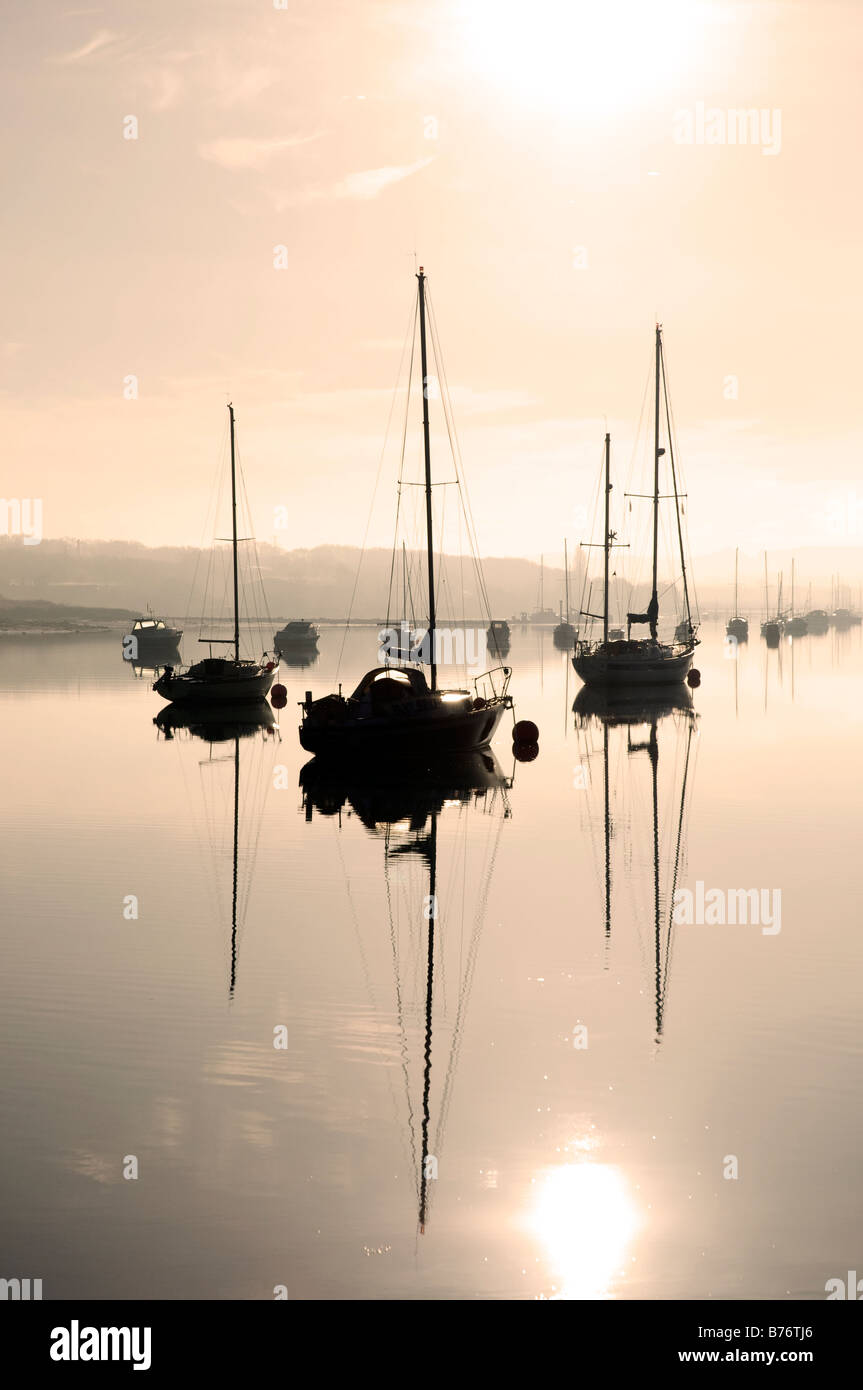 Cowes boats hi-res stock photography and images - Alamy