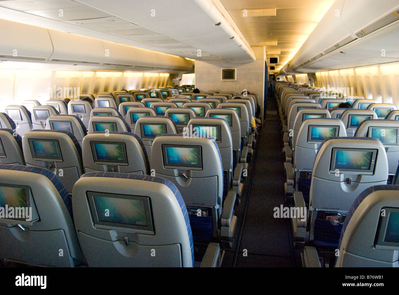 Boeing 747 Interior Hi res Stock Photography And Images Alamy