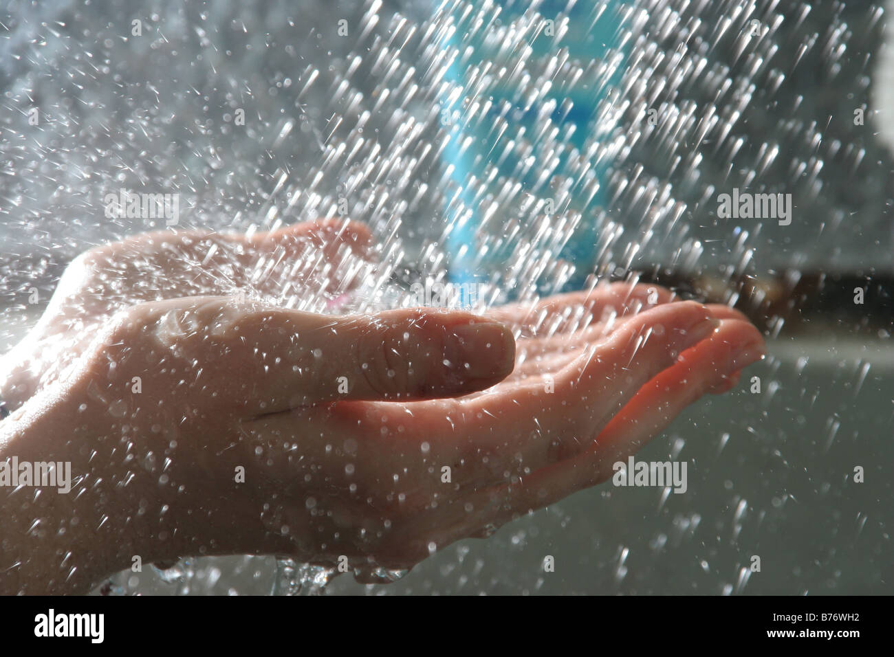 Catching water drops hi-res stock photography and images - Alamy
