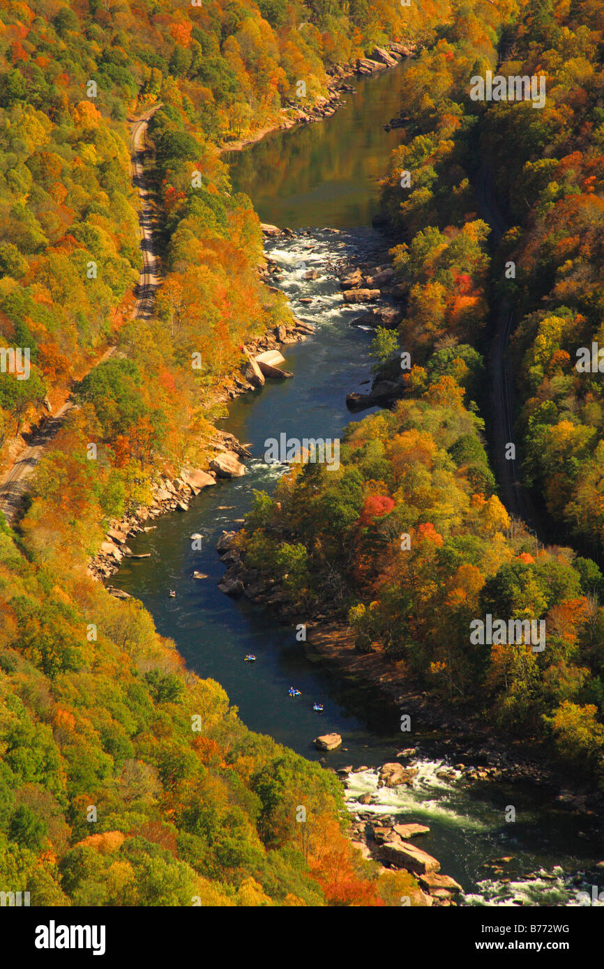Rafters on the New River, Seen from Endless Wall Trail, New River Gorge ...