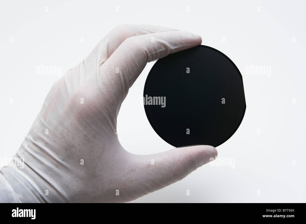 Silicon wafer hi-res stock photography and images - Alamy