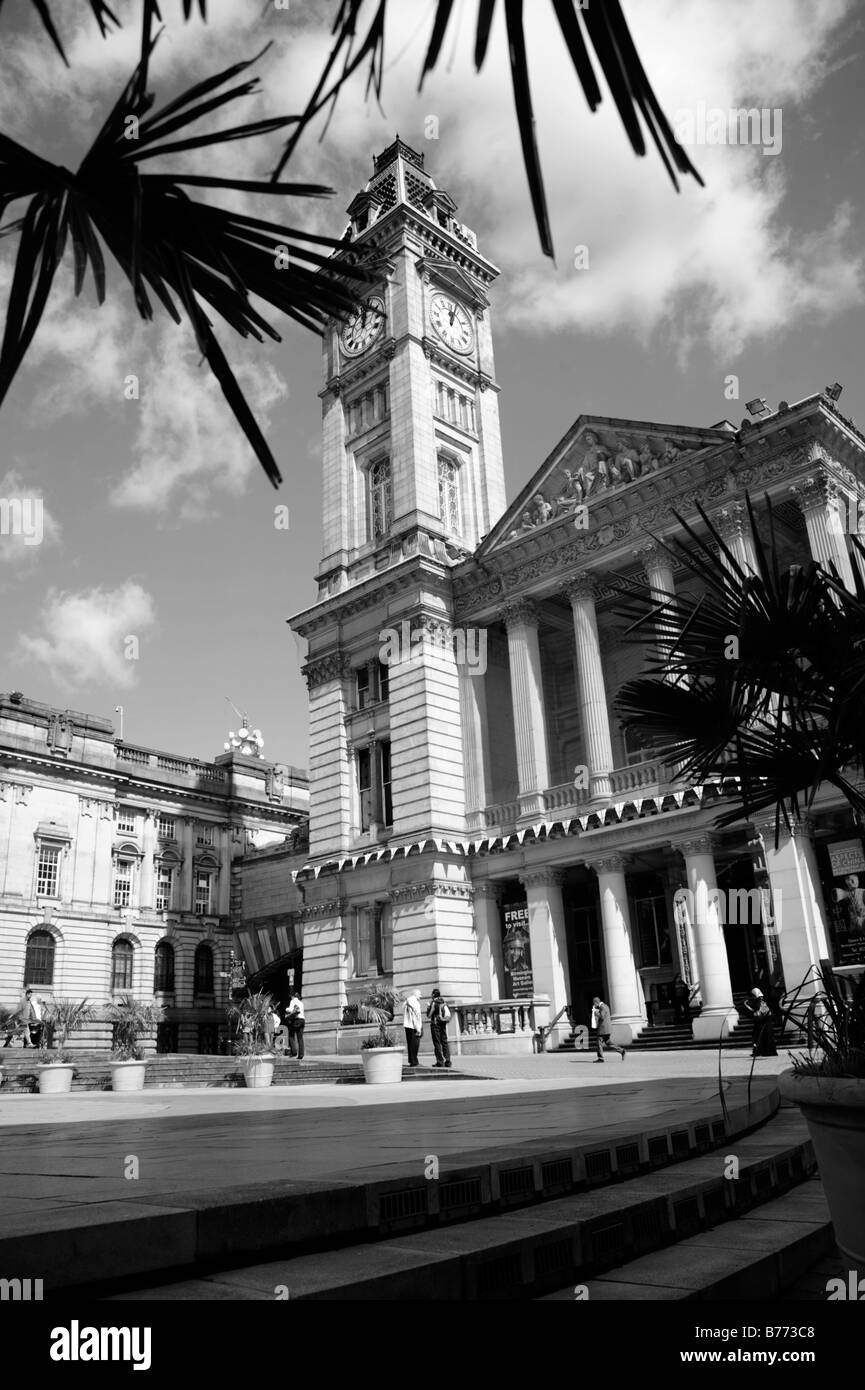 Brum clock hi-res stock photography and images - Alamy
